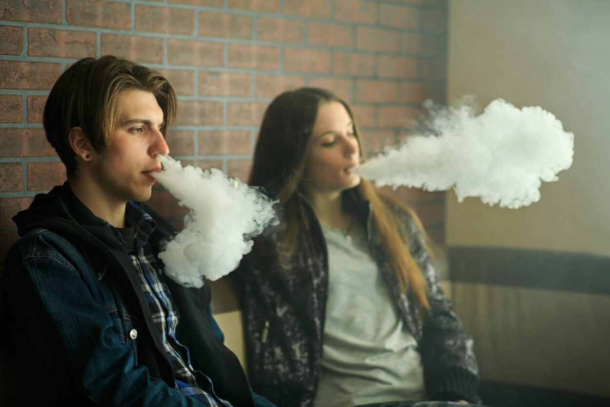 How Schools Can Take Action Against Underage Vaping - Tips and ...